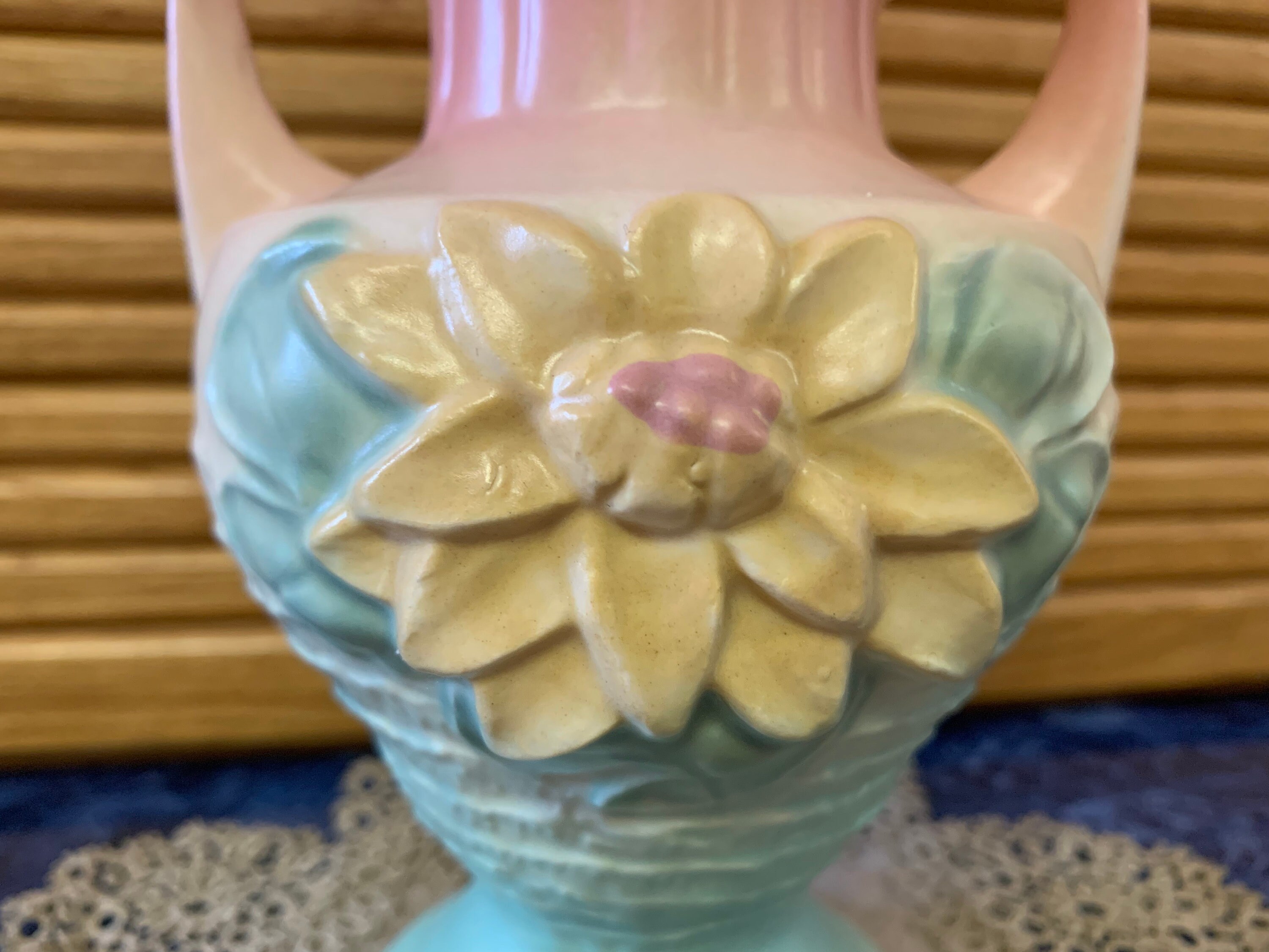 Vintage Hull Art Vase - Etsy