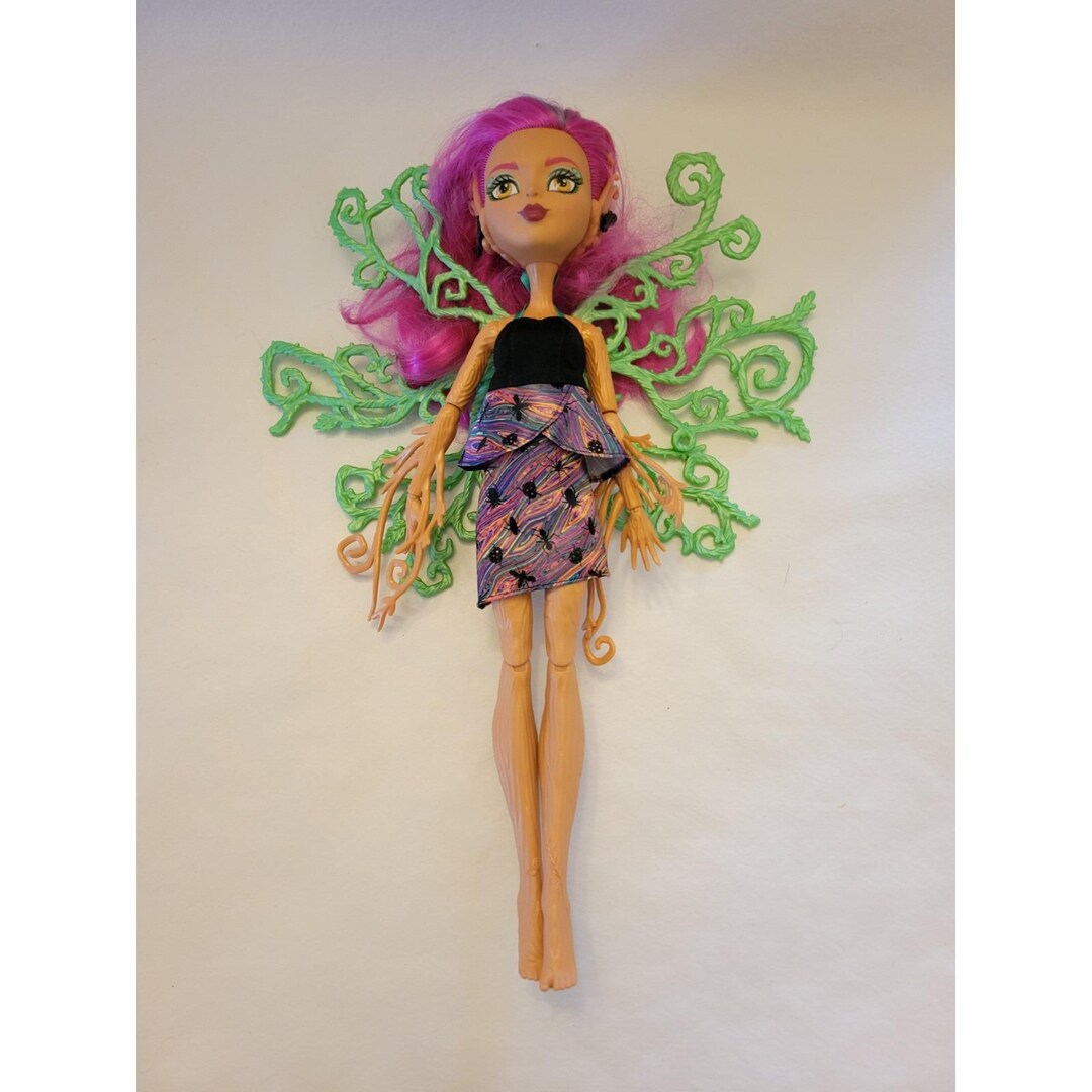 Monster High Garden Ghouls Treesa Thornwillow Tree Doll 14.5 In.(2016 ...