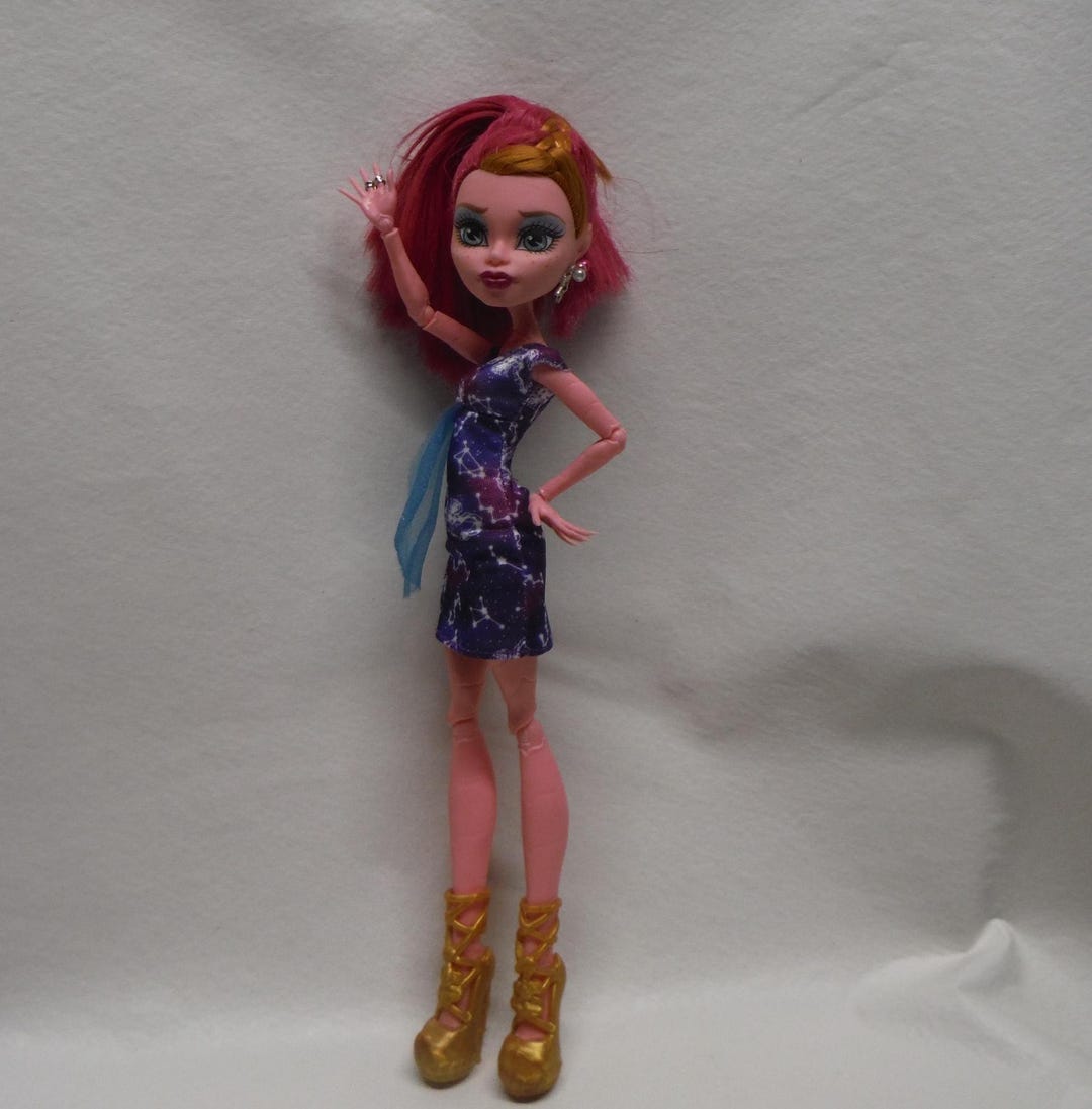 Monster High - Gigi Grant - Freaky Feild Trip - RESTYLED - Doll ...
