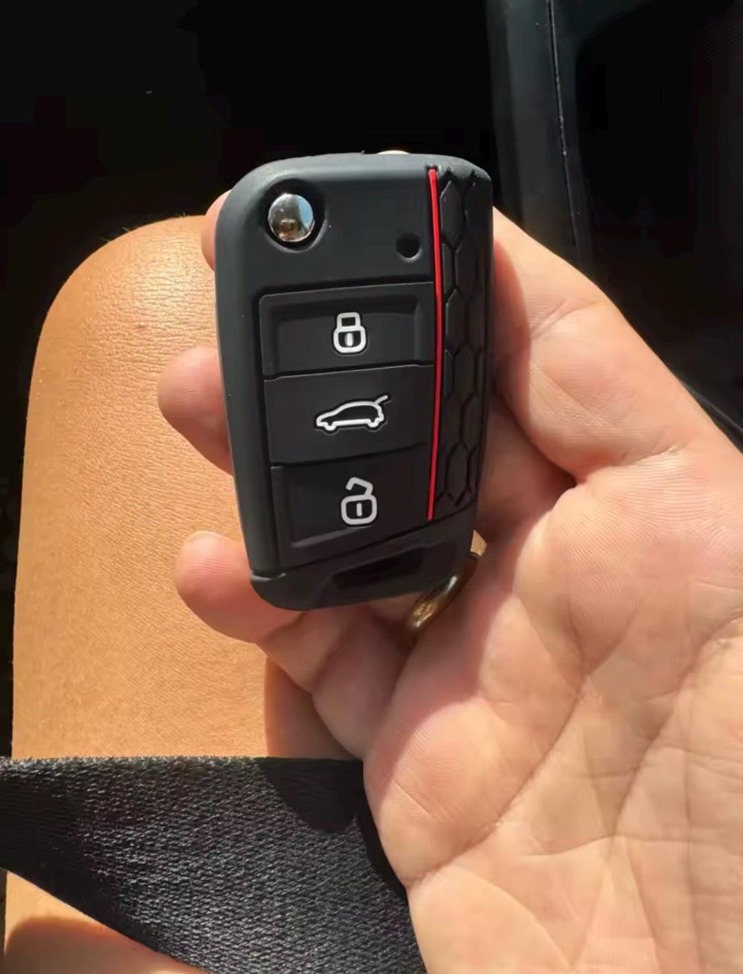 Honeycomb Car Key Cover: VW, Skoda, Beetle - Black & Red - Etsy