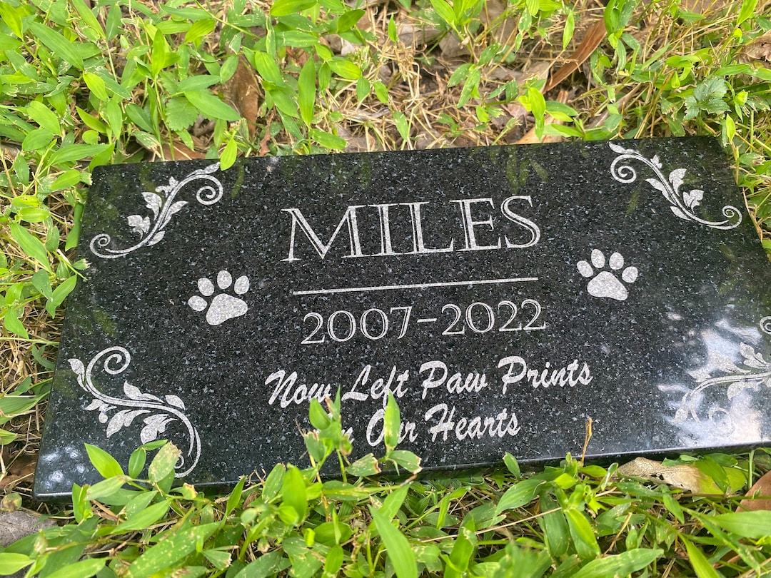 Pet Memorial Stone Dog, Personalized Engraved Dog Cat Memorial Stone ...