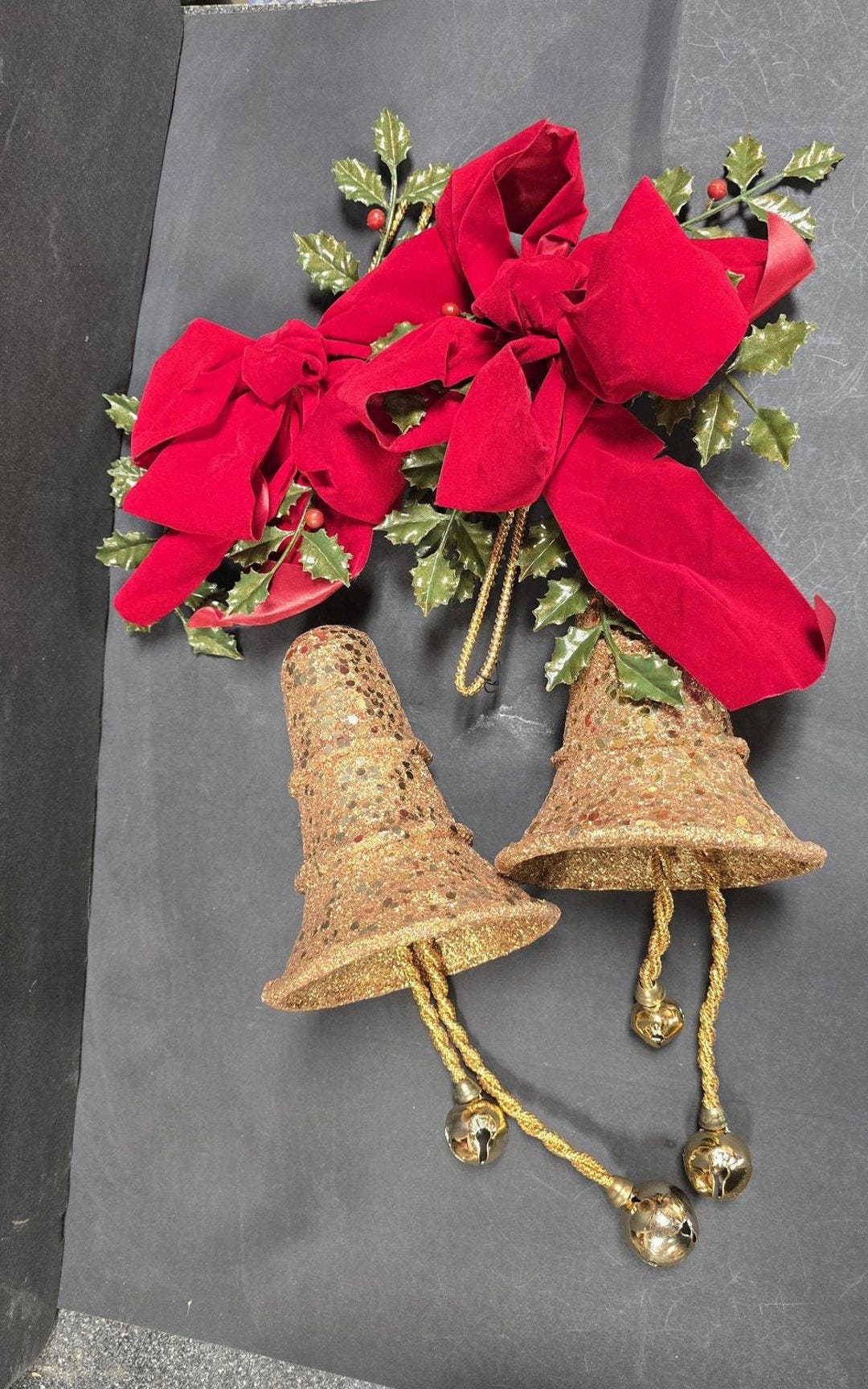 Vintage Gold Glitter Bell Door Hanging Christmas Red Bow Holly Jingle ...