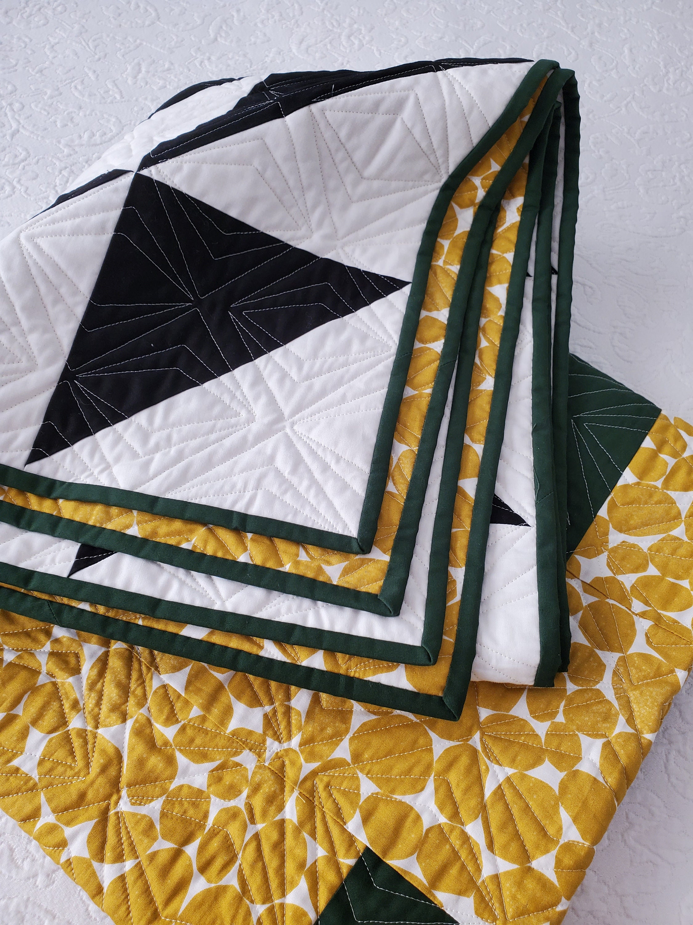 Midwestern Inspired Gold and Green Throw Sized Quilt - Etsy