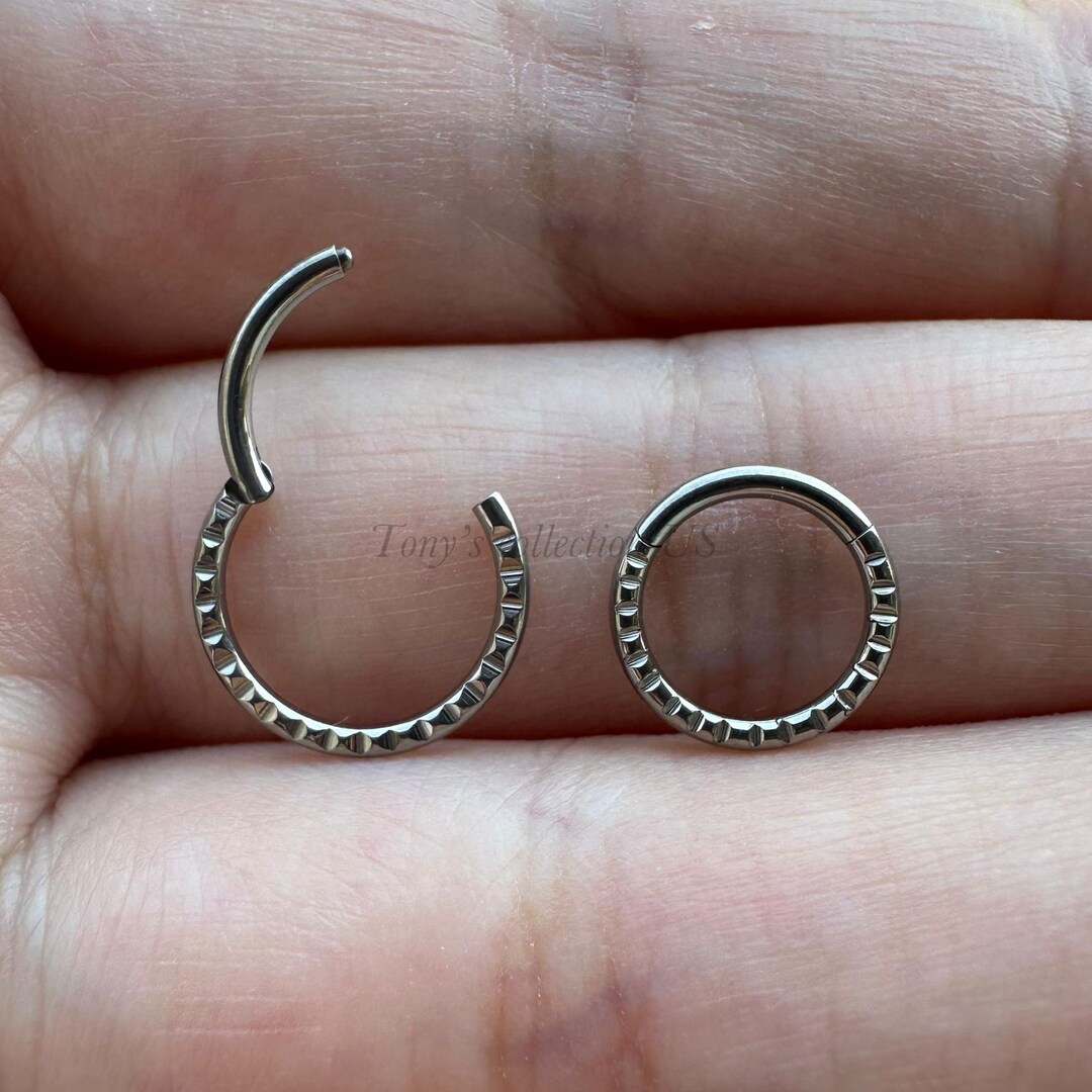 16g Geometry Pyramid Cut Implant Grade Titanium HINGED Segment Nose Ring Septum Clicker Daith ...