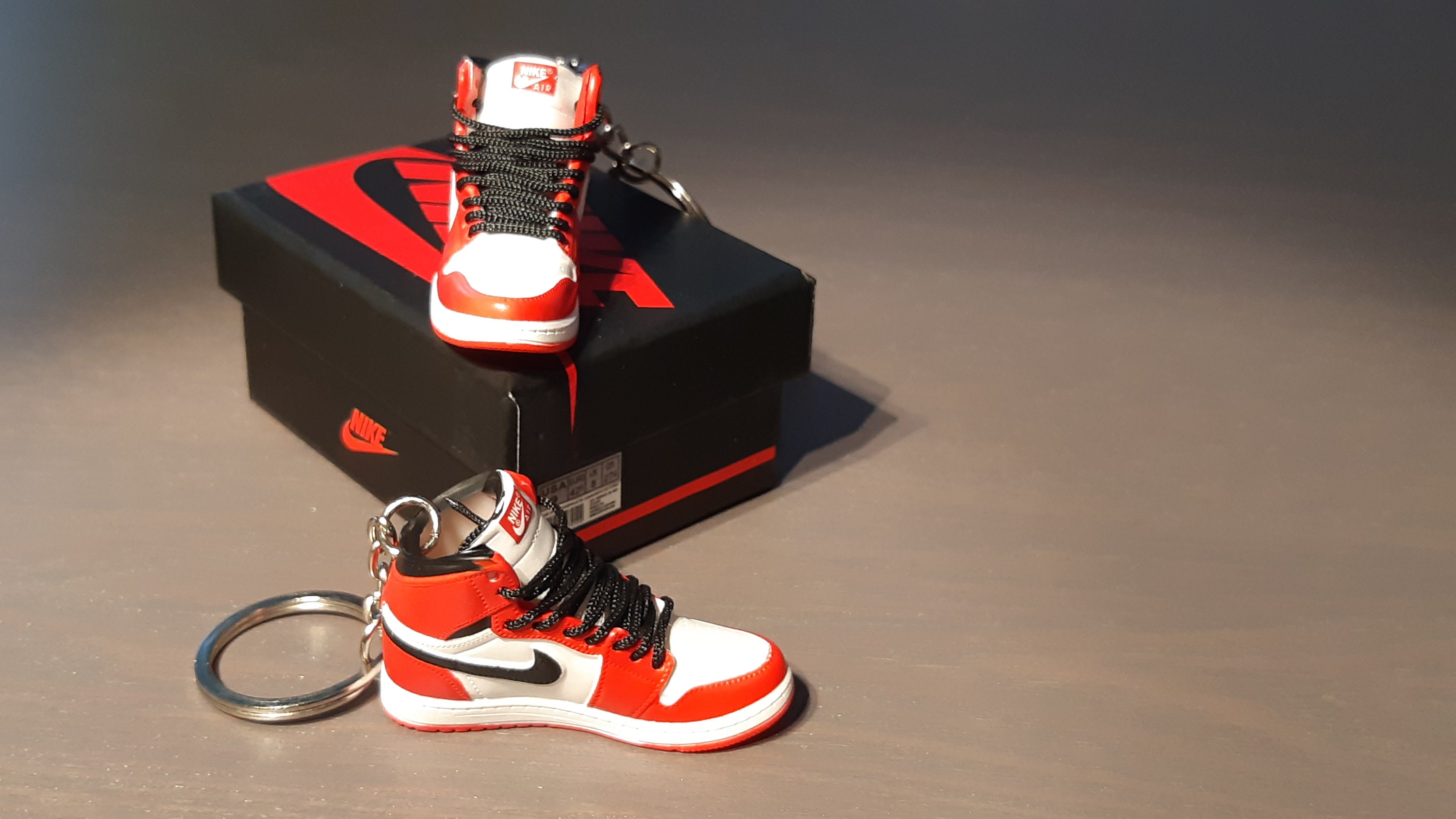 Jordan 1 Retro High Chicago miniatur Sneaker mit Schuhkarton | Etsy