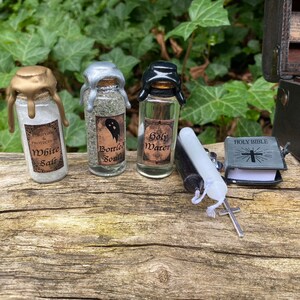 Ghost Kit | Magical Apothecary Potion Bottle | Dark Magic Potion ...