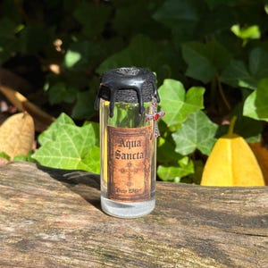 Holy Water DICE Potion | Color Changing TTRPG Potion Bottle | Fantasy ...