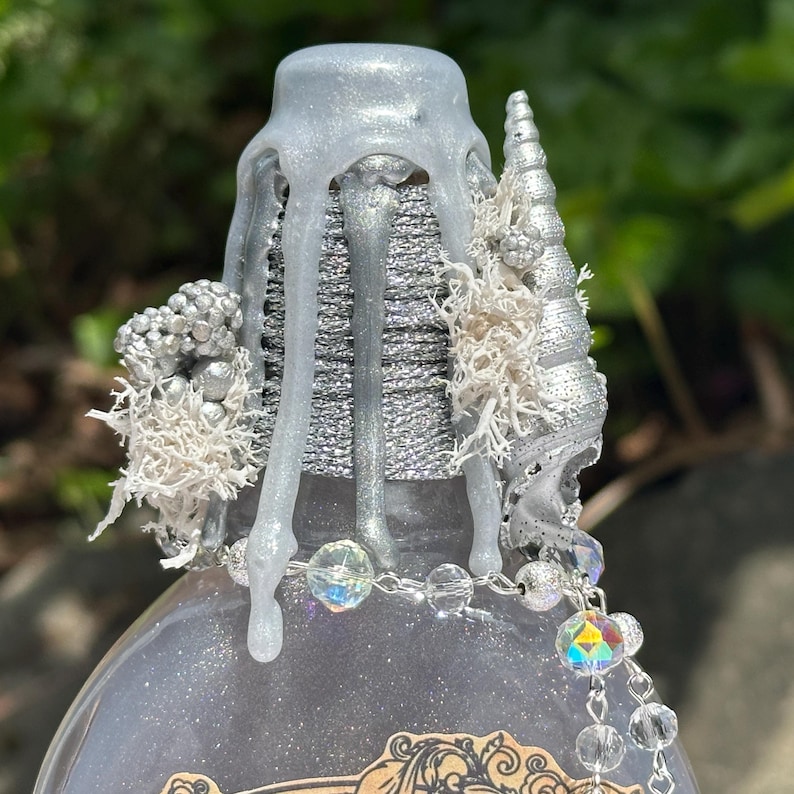 Unicorn Blood | Decorative Color Changing Potion Bottle | Witch and ...