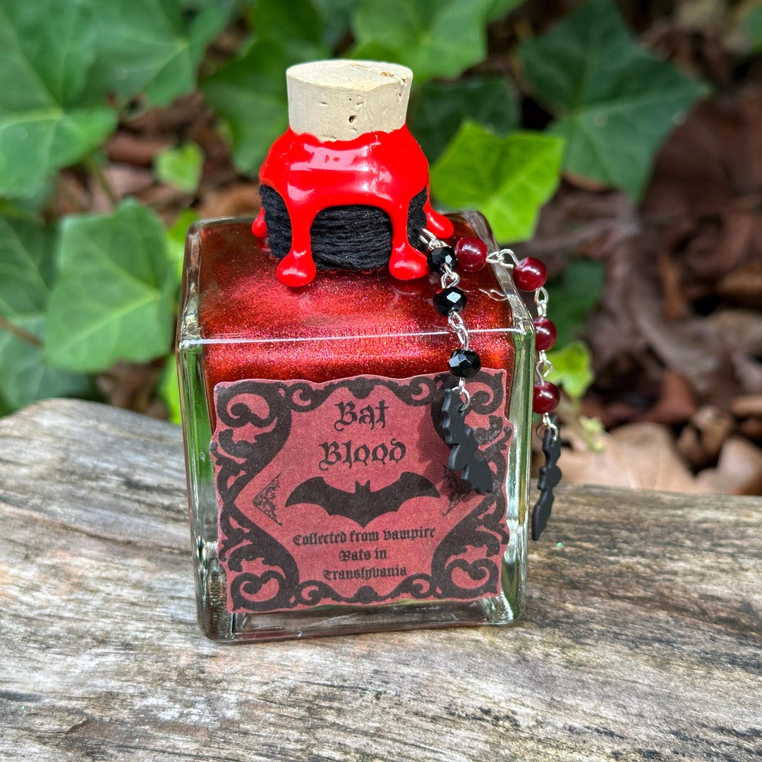 Bat Blood | Color Changing Decorative Potion Bottle | Halloween Gothic ...