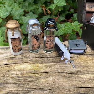Ghost Kit | Magical Apothecary Potion Bottle | Dark Magic Potion ...