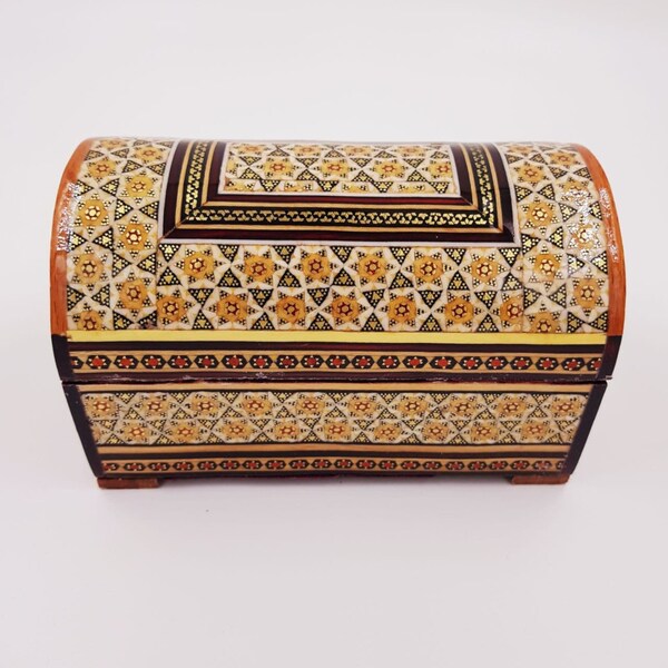 Traditional Jewelry Box - Etsy