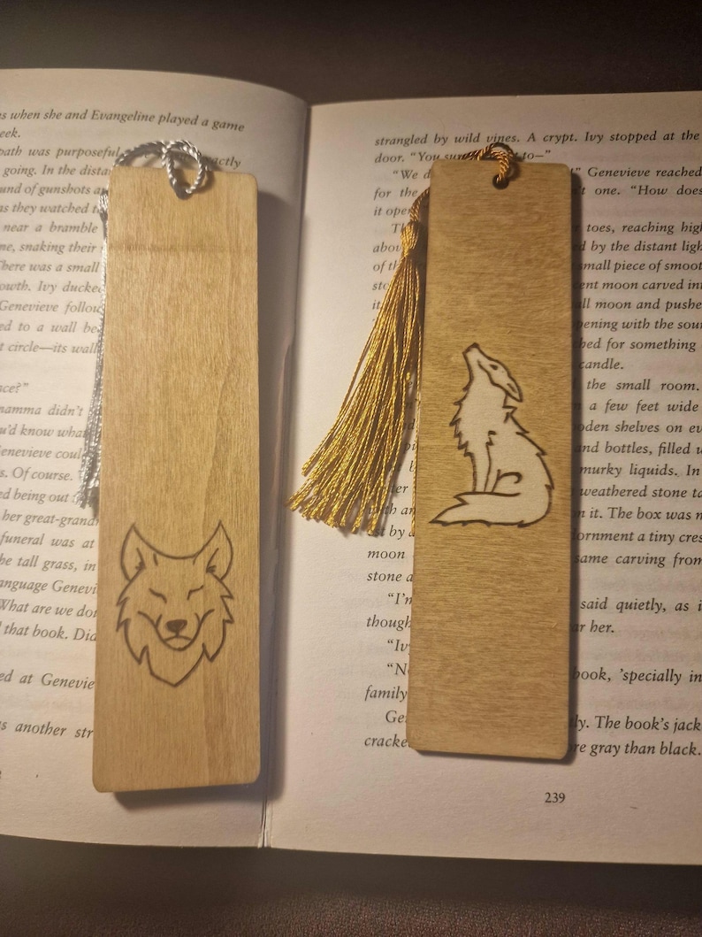 Handmade Wooden Pyrographed Wolf Bookmark - Etsy