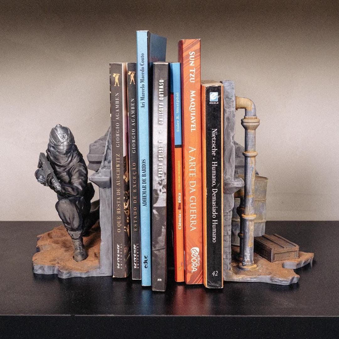 Army Bookend 3D Printed Monochrome | Fantasy Decor | Gift for Bookworms ...
