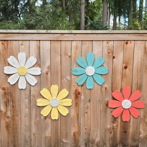 Rustic Wood Flower, Garden Flower, Wall Flower, Garden Decor, Patio ...