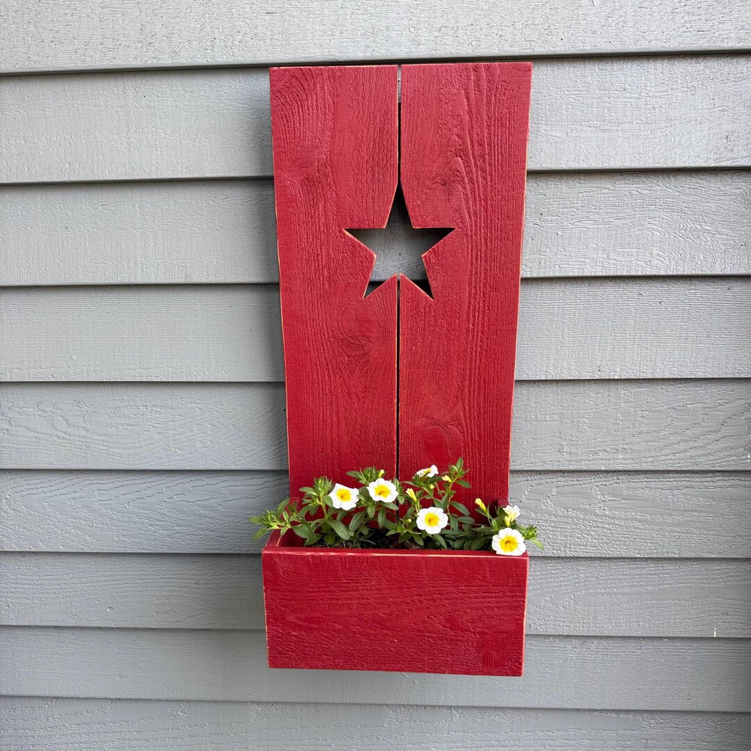 Rustic Red Star Planter Box: Repurposed Wood Wall Decor - Etsy