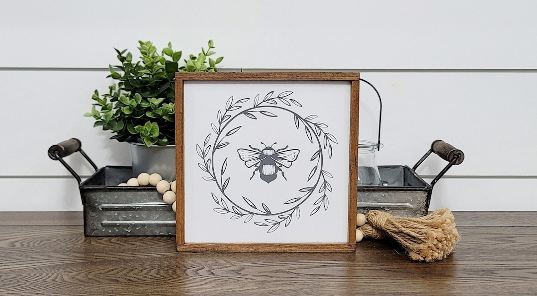 Bee Wreath Wood Sign, Bee Sign, Bumblebee Sign, Spring Sign, Spring ...
