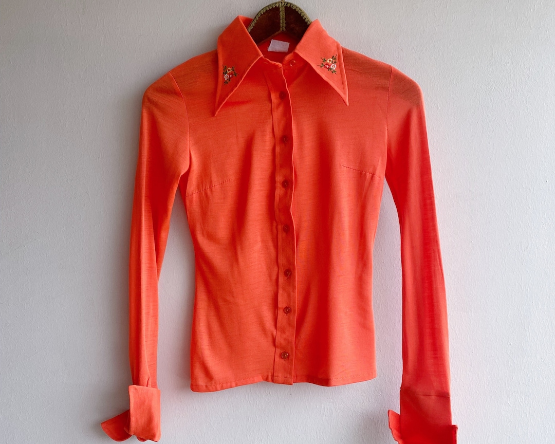 Original 70er Jahre Bluse in knalligem Orange mit Haifisch-Kragen und ...