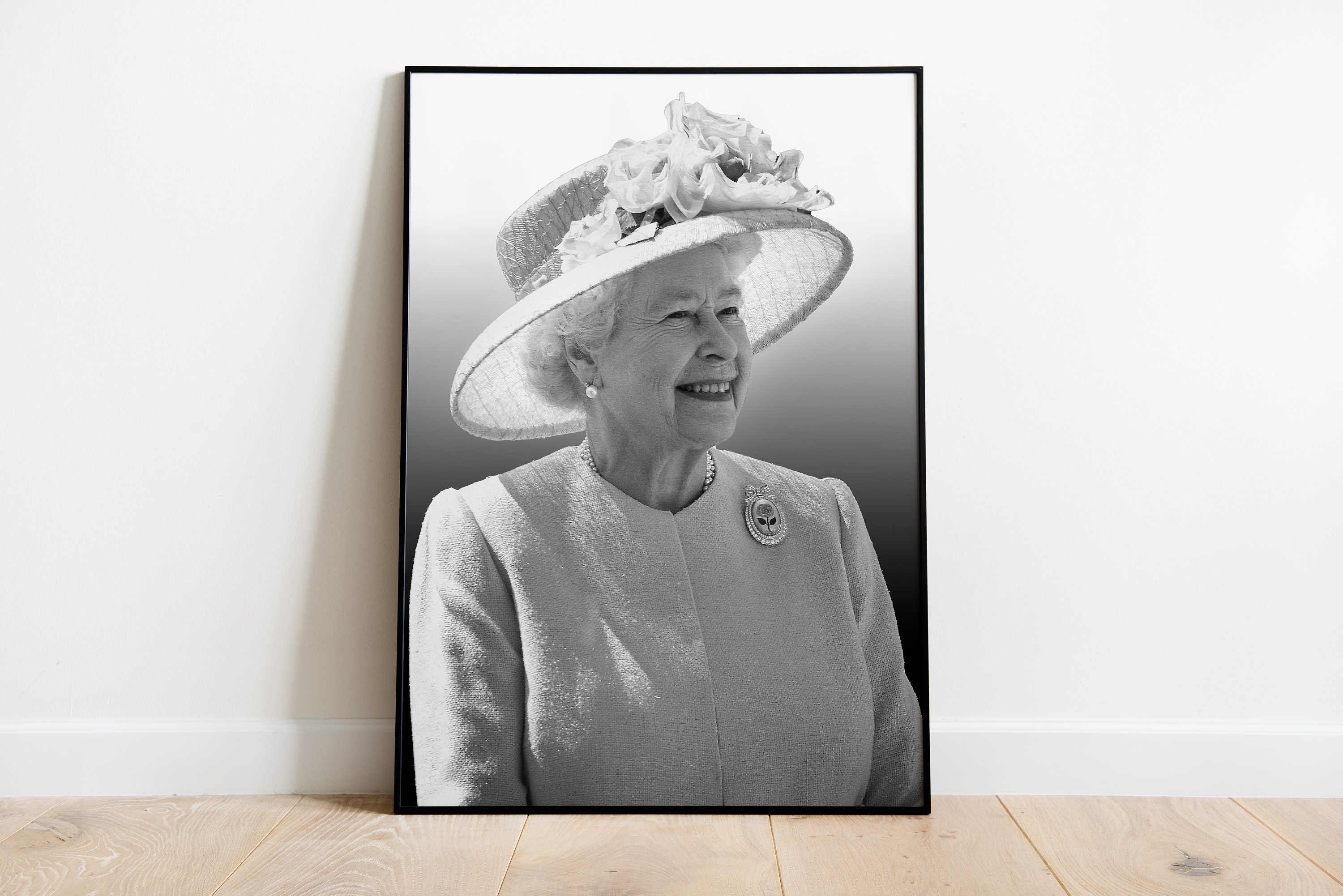 Vintage Queen Elizabeth Poster Black and White Queen - Etsy