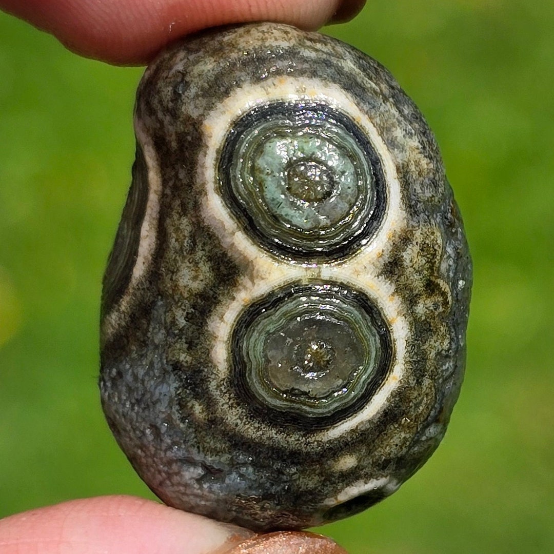 Incredibly Rare and Unique Mongolian Gobi Desert Agate Stones. Shaman ...