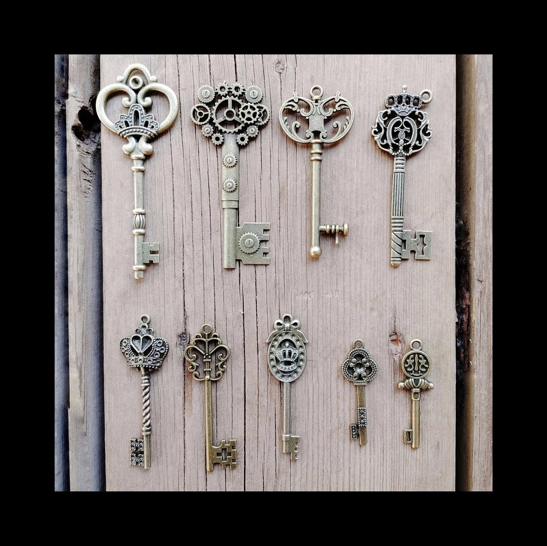 Antique Style Bronze Talisman Keys - Etsy
