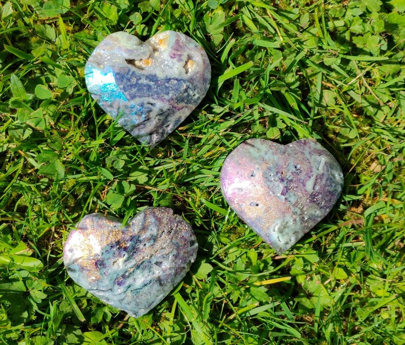 Purple Aura Sphalerite Heart. Prevents Physical Fatigue and Exhaustion ...