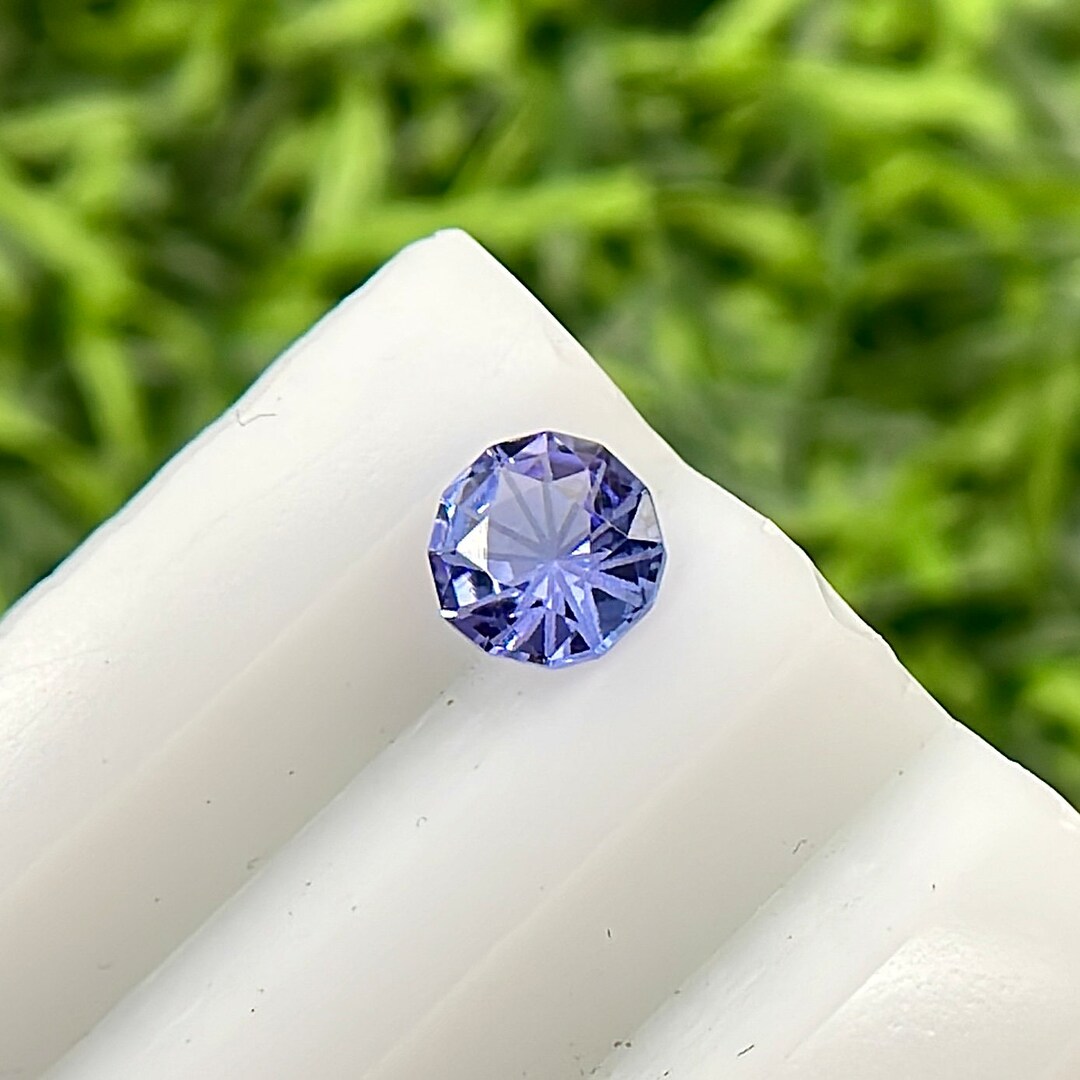 Natural Spider Cut Blue Tanzanite , 5x5 MM, Round Cut Stone, 0.52 Carats, Clearity:- VVS ...