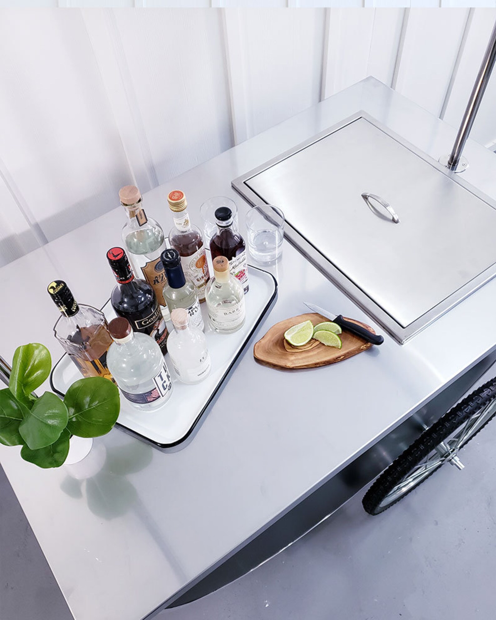 Mobile Bar With Ice Chest | Standard Cart by Bar a La Cart | Portable ...