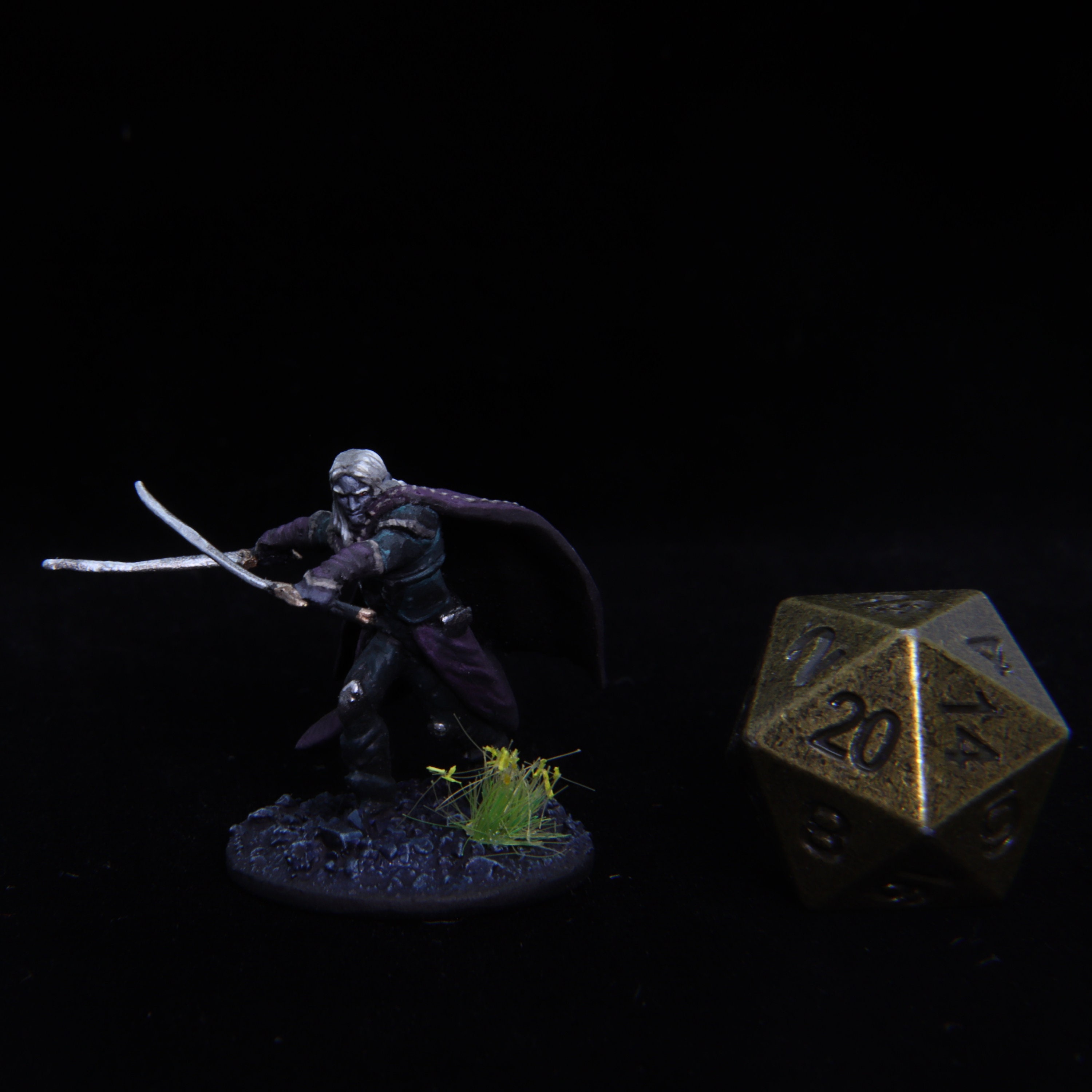 Drow Elf Dual Wielding Fighter Hand Painted Tabletop Miniature Dungeons ...
