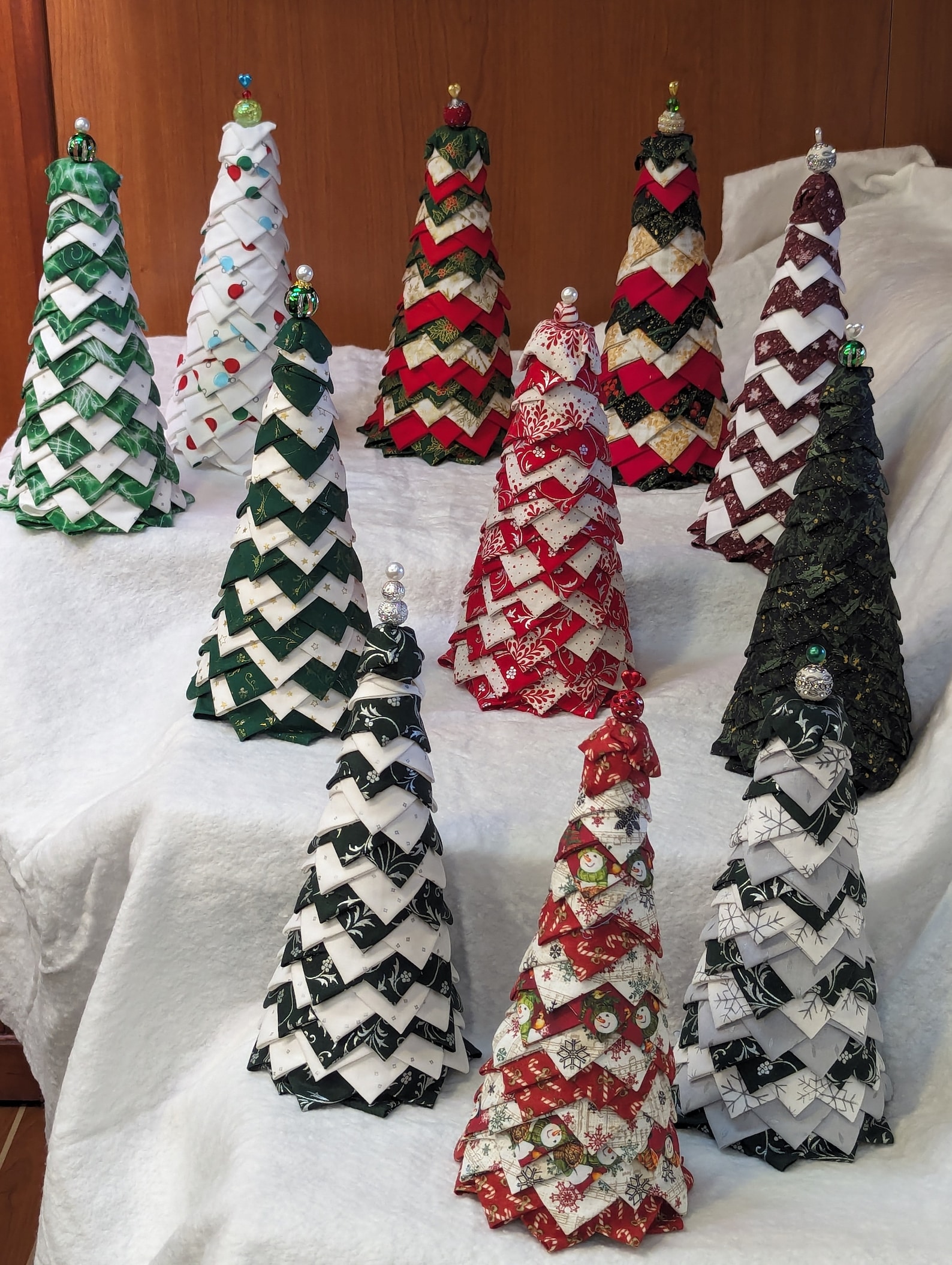 Medium Sized - Quilted Table Top Trees for Christmas and Other ...