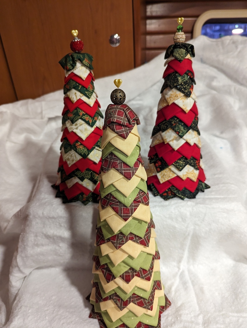 Large - Quilted Table Top Trees for Christmas and Other Decorative ...