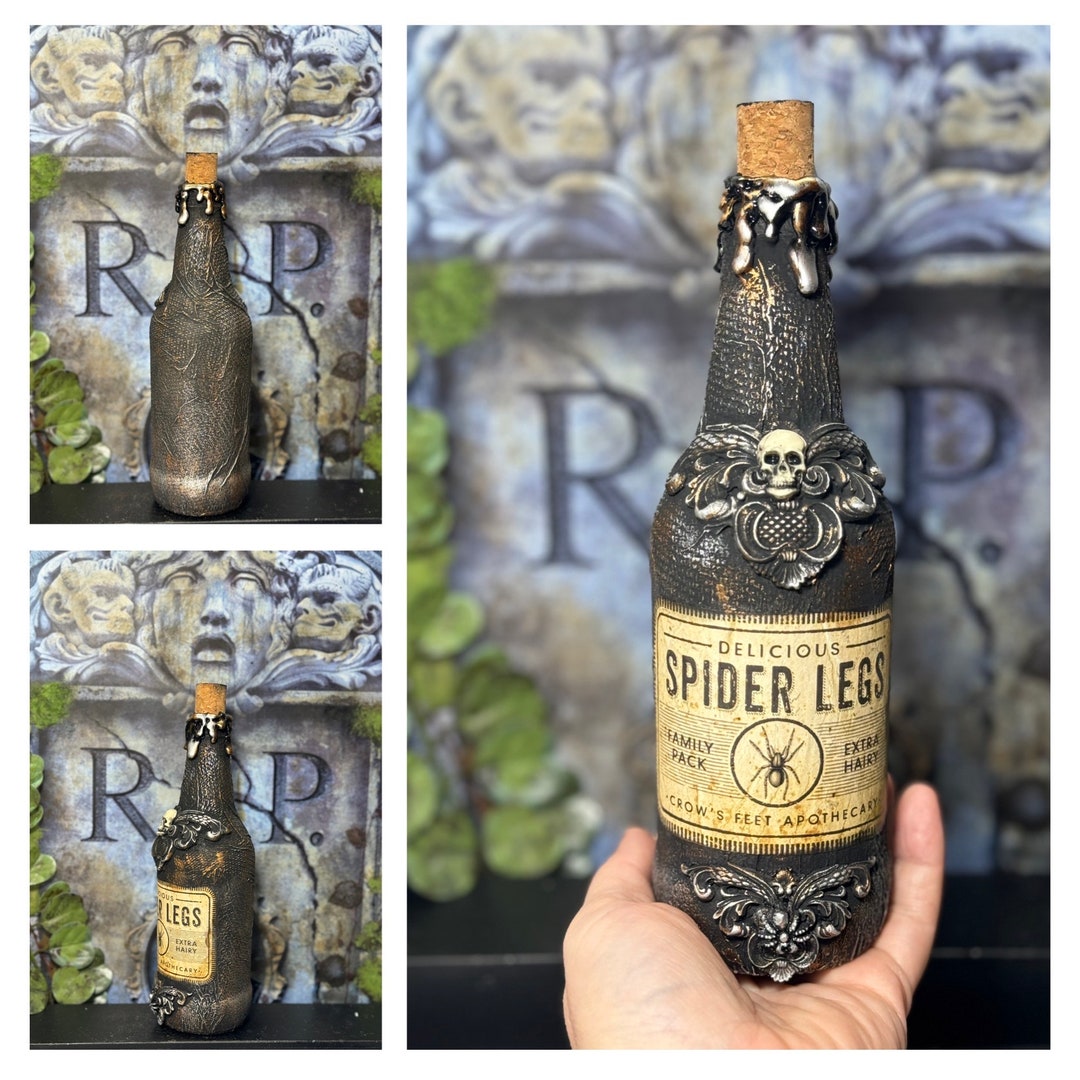 Potion Delicious Spider Legs Art Glass Bottle 23/6cm, Halloween, Salem , Apothecary, Collector ...