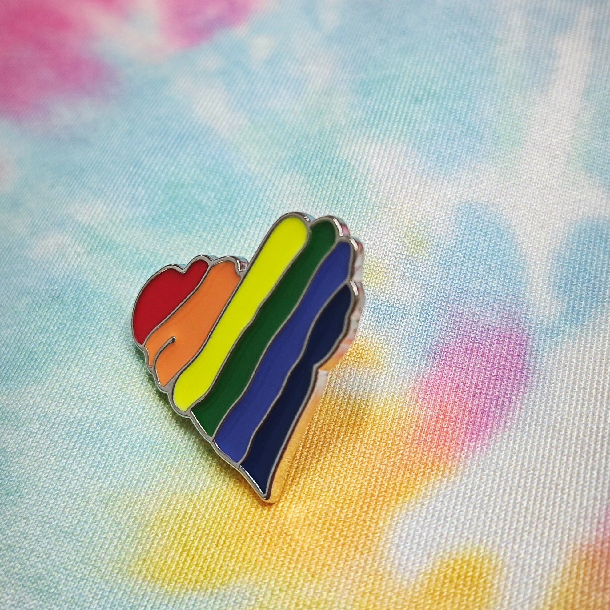 Colourful Heart Enamel Pins,heart Pins,heart Brooches,pin Badges ...