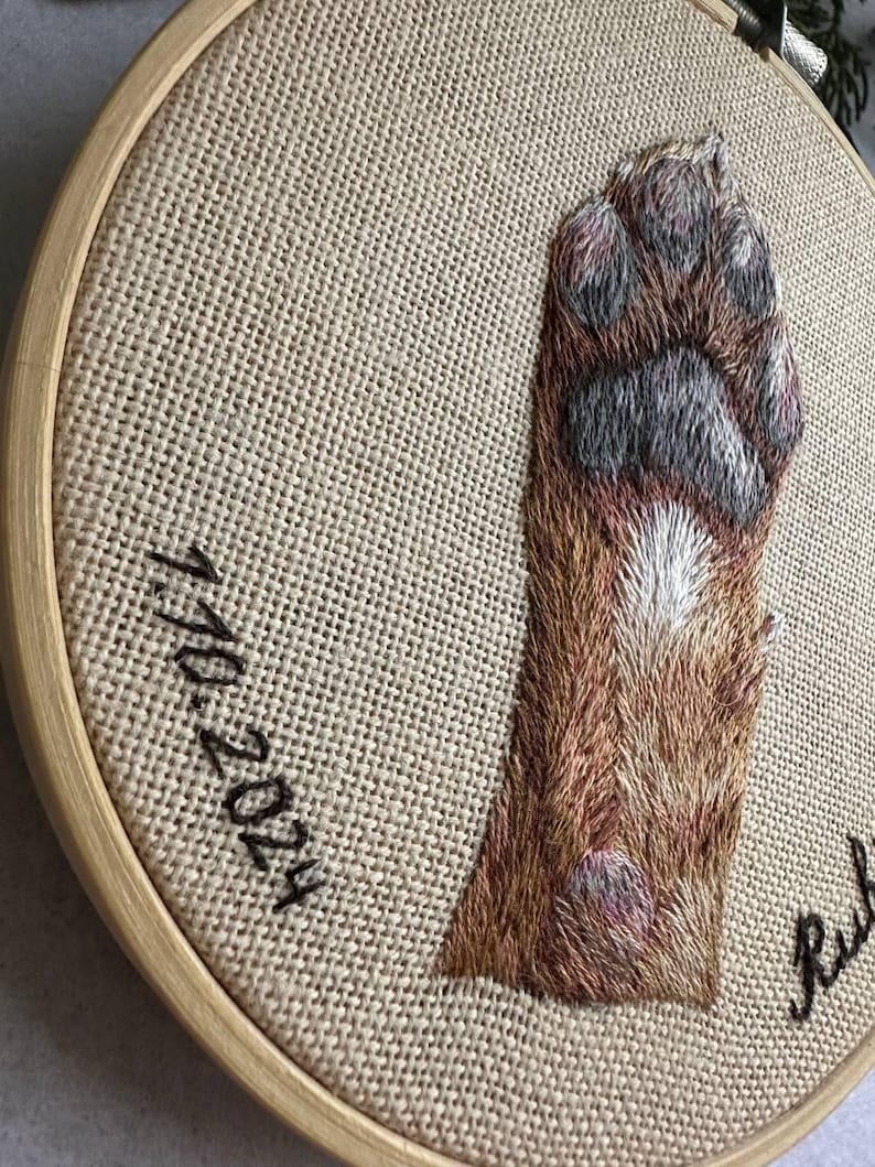 Custom Embroidery Paw | Custom Embroidered Dog Paw With Hoop Design ...