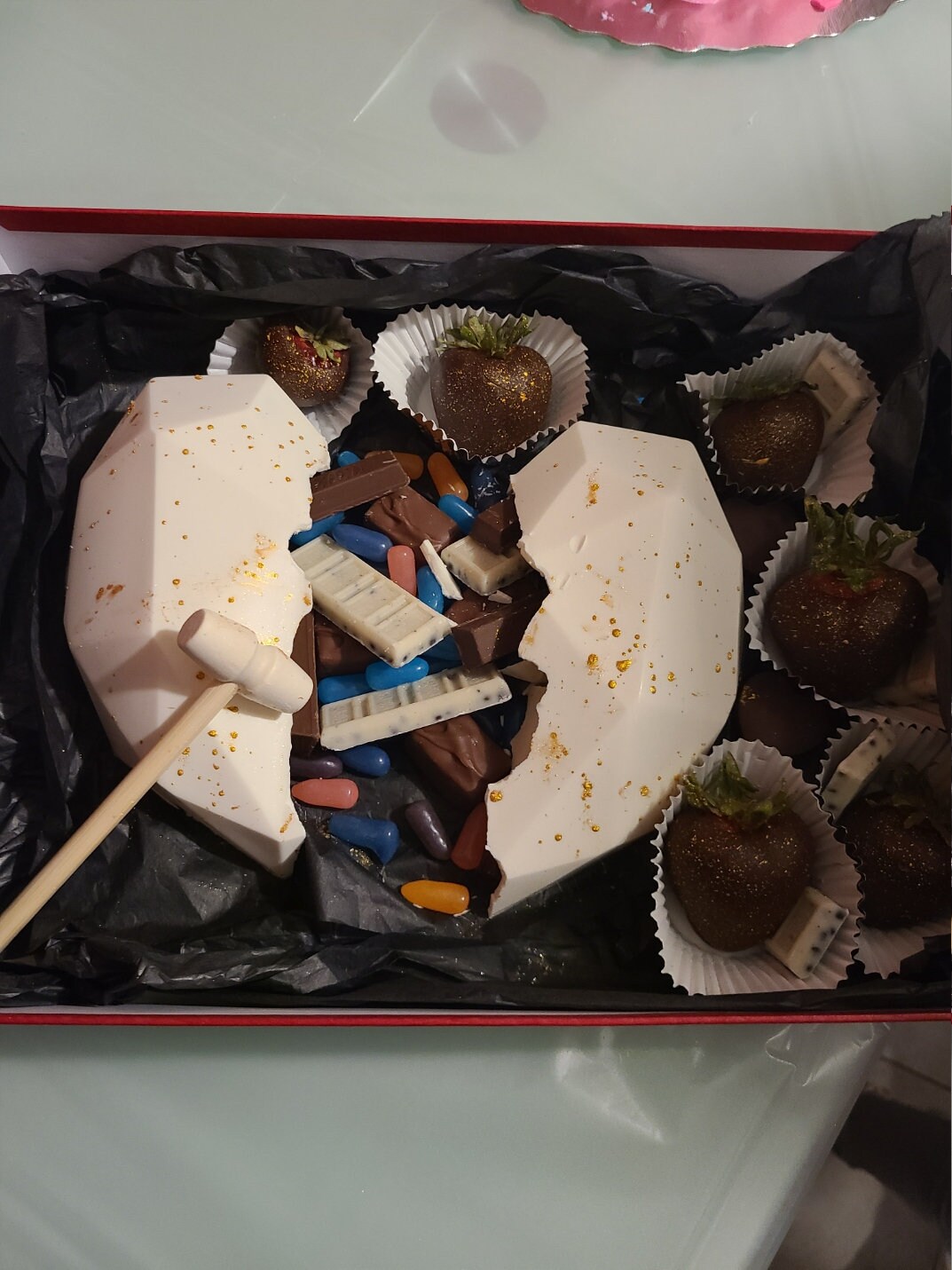 Smash Heart With Chocolate Covered Strawberries, Smash Cake, Chocolate ...