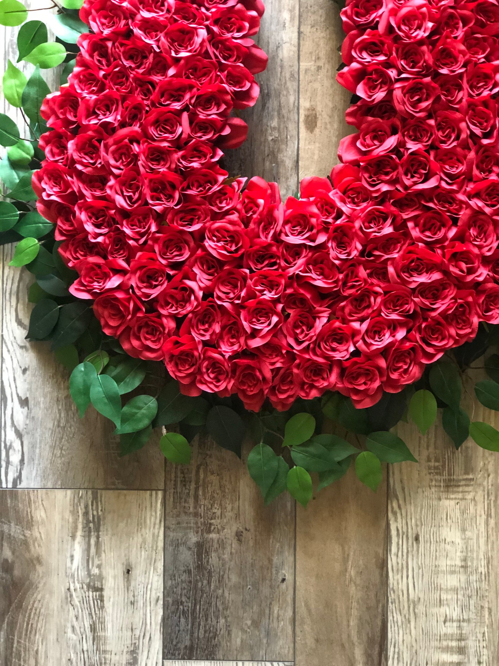 Kentucky Derby Horseshoe Wreath Covered in Red Roses Kentucky - Etsy