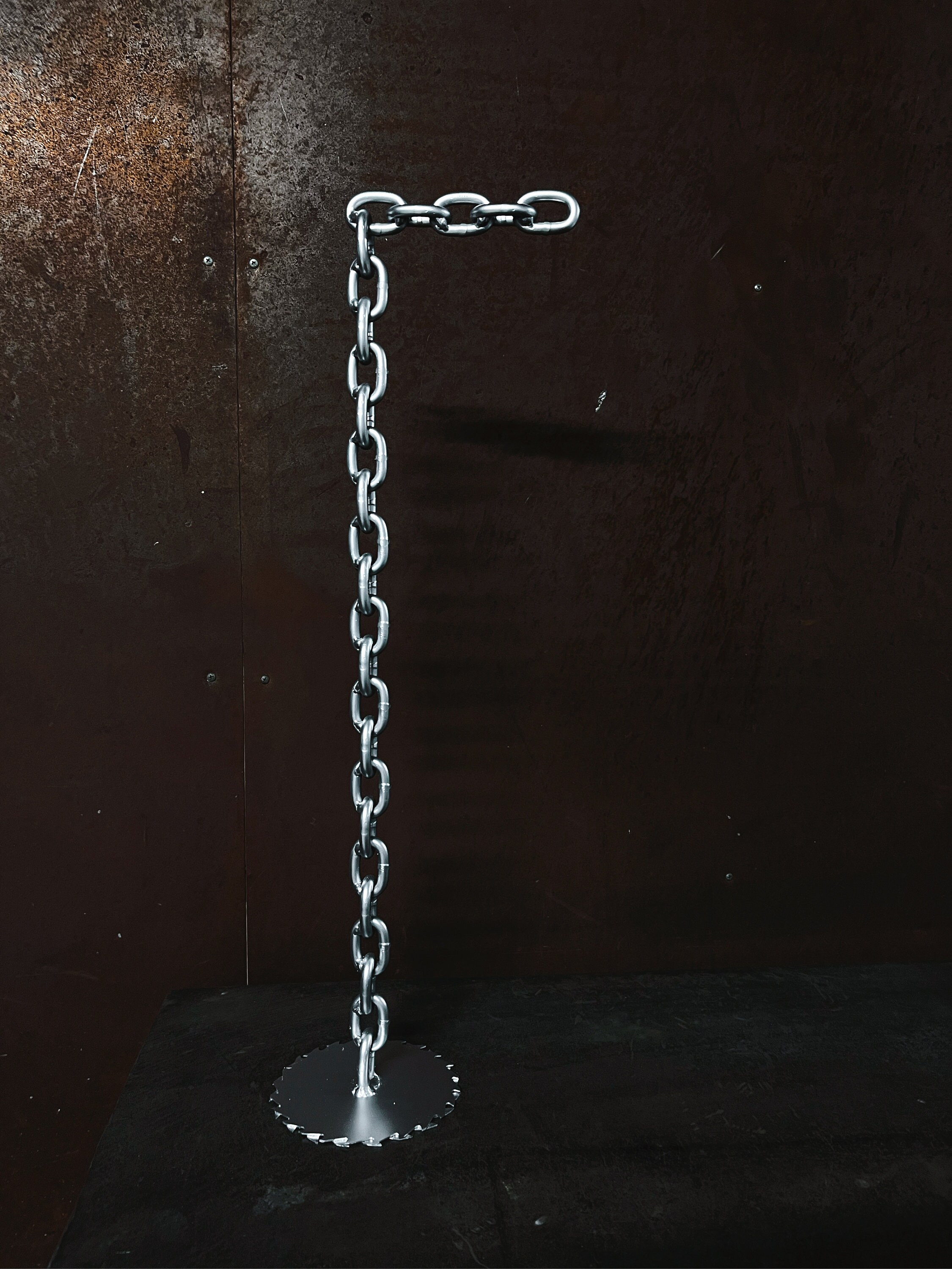 Industrial Chain Toilet Paper Stand - Bold Metal Bathroom Decor | Black ...