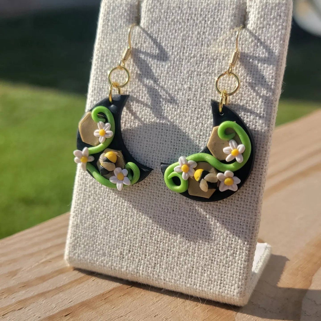 Summer Crescents Beehive/ Crescent Moon Earrings/ Bees - Etsy