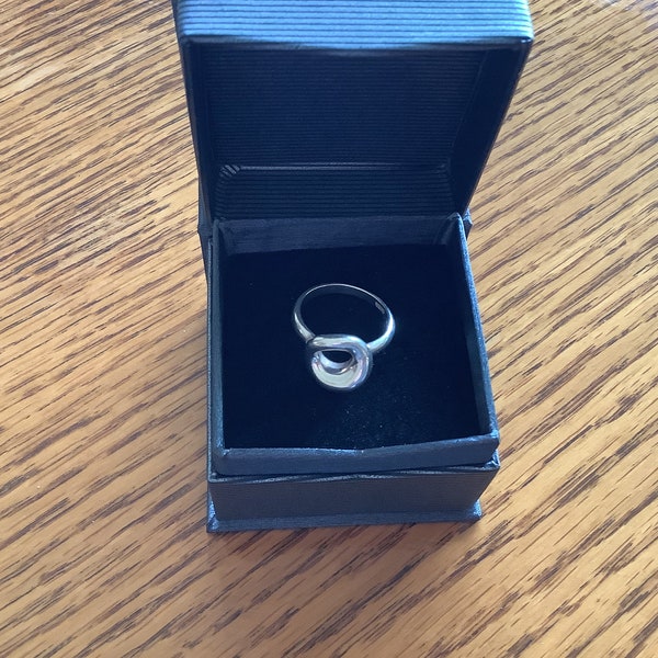 Eternal Love Ring - Etsy