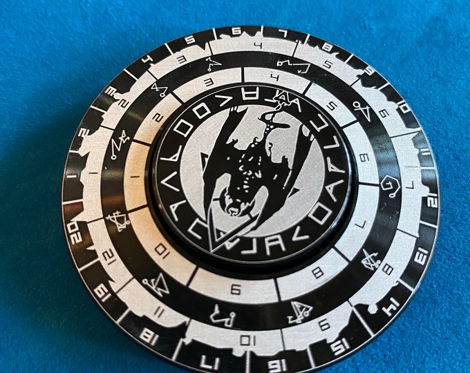 Dice Set Full Dnd/rpg Metal Fidget Spinner . Spinner Contains Markings ...