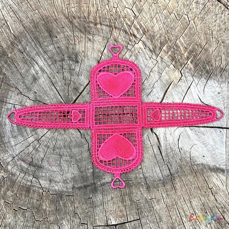 FSL Gift Box With Heart Decoration Machine Embroidery Design - Etsy