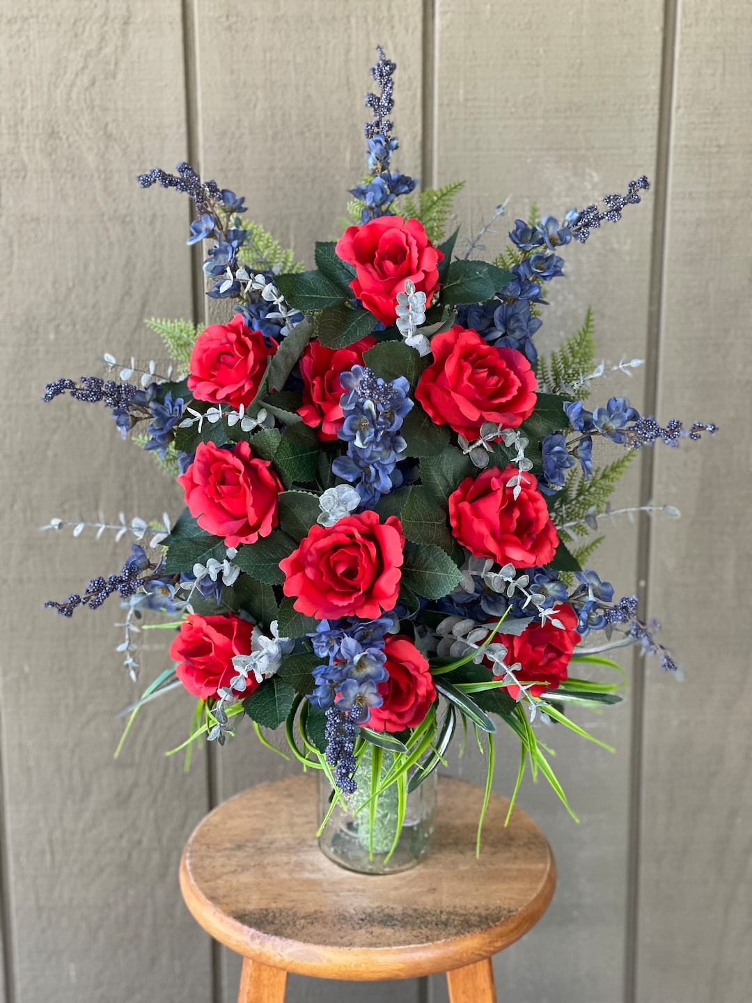 Mausoleum Flower Arrangement Insert. Monument, Memorial, Mausoleum ...