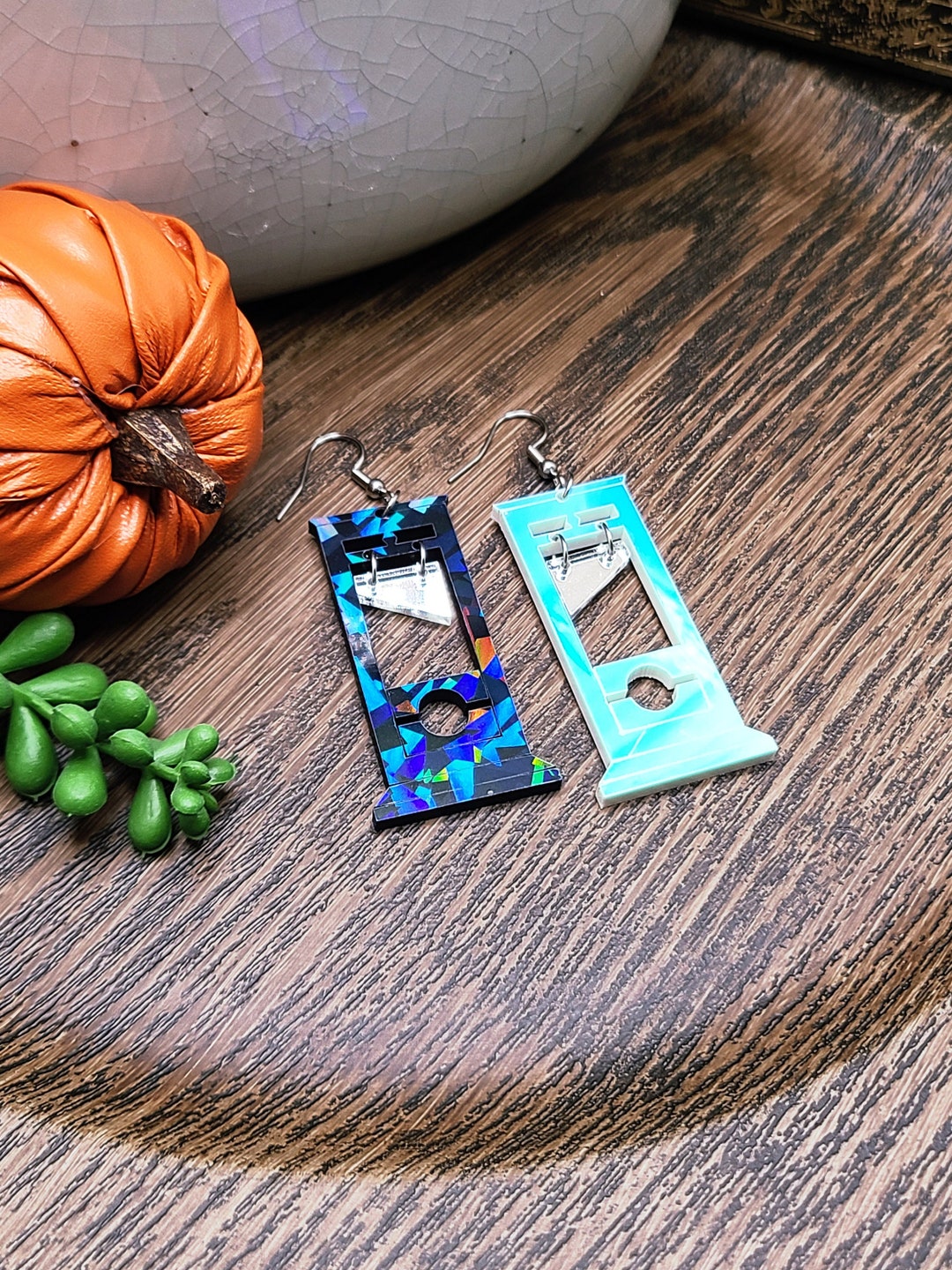 HOLOGRAPHIC GUILLOTINE EARRINGS Halloween Jewelry Gift Creepy Halloween ...