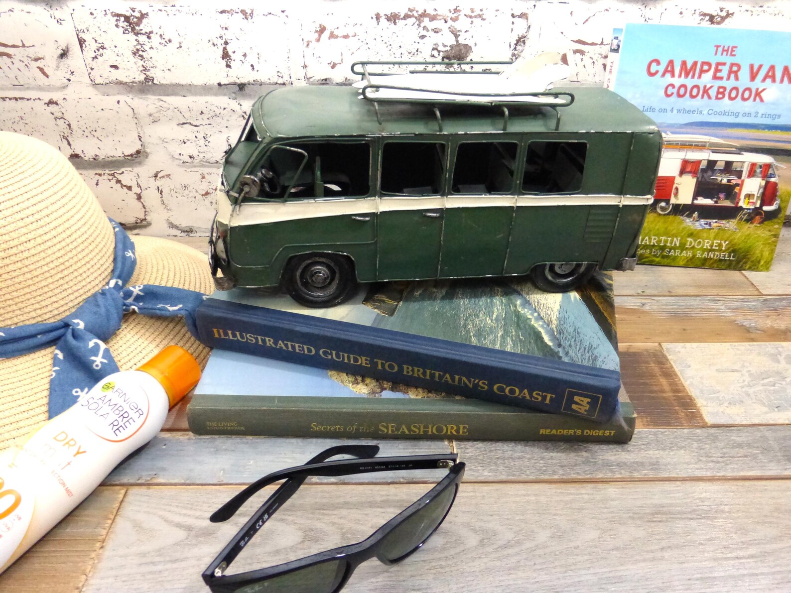 Retro VW Camper Surf Bus Car Tinplate Model, Vintage Style Metal ...