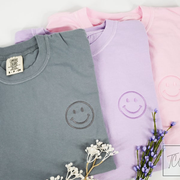 Smiley Face T Shirt - Etsy