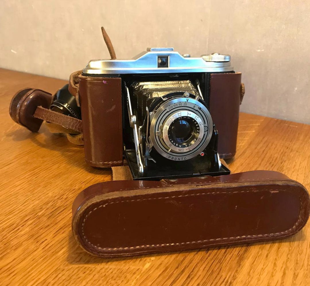 Vintage Agfa Isolette V Folding Camera – Made in Germany, 1950s – With ...