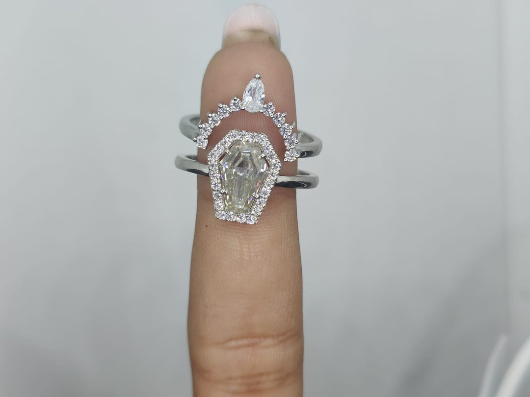 Coffin Cut Lab Grown Diamond Chevron Band Engagement Ring Lab Diamond ...