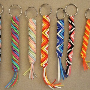 Rexlace/gimp/boondoggle Keychain - Etsy