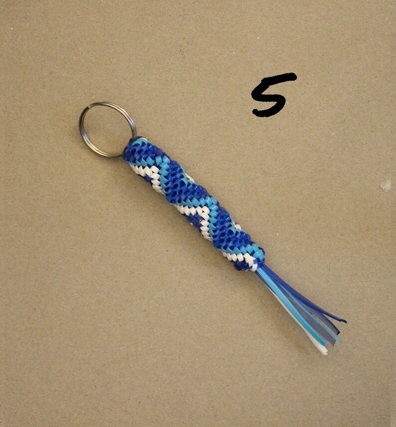 Rexlace/gimp/boondoggle Keychain - Etsy