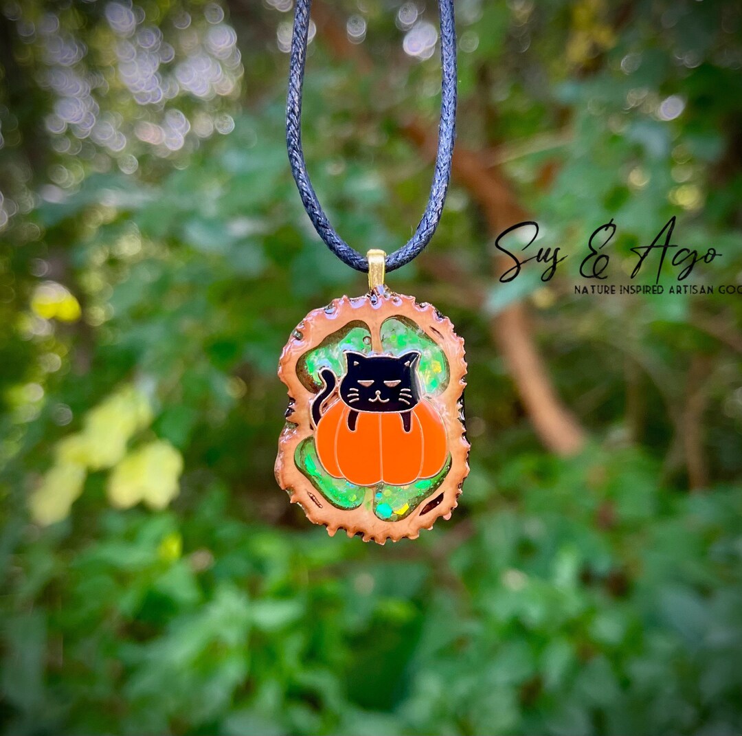 Glowing Pumpkin Kitty Halloween Walnut Pendant Nature Jewelry - Etsy