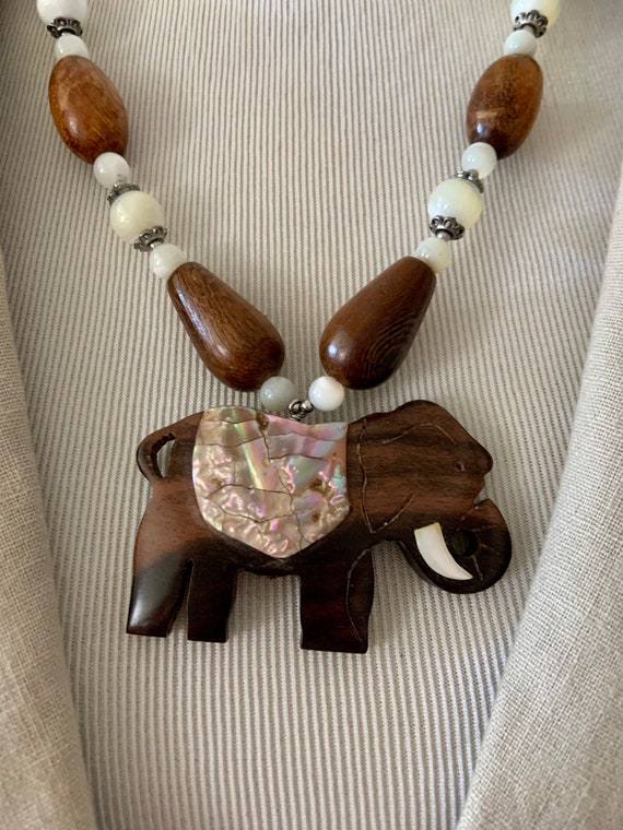 lee sands elephant necklace - Gem